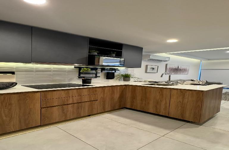 DESARROLLO SCALA TOWER TORRE CENTRAL